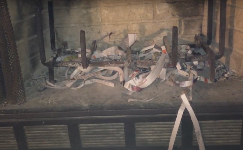 How to Start a Fire in a Fireplace (Step by Step Instruction)